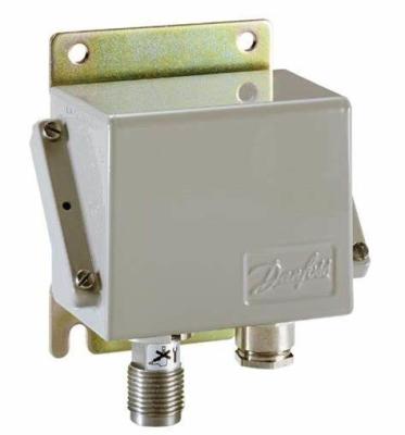 China Danfoss Pressure transmitter, EMP 2 084G2113, 0.00 bar - 40.00 bar, 0.00 psi - 580.00 psi for sale