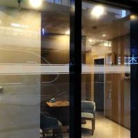 China CPP Vision Strip Frosted Safty Visual Glazing Strip Safty Decal Window Marking Safty Decal for Glass Window Adhesive Motif for sale