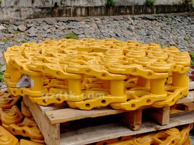 China 20Y-32-00023 Track Chain For PC200-3 Excavator Komatsu Track Link for sale