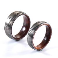 China 6mm 8mm Etched Damascus Steel Wedding Rings with Rose Wood Sleeve Inlay for Christmas Gift for sale