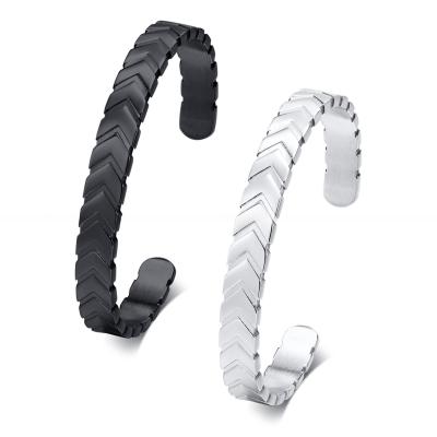 China Stainless Steel Arrows Open Metal Cuff Bangle 5-10 Day Sample Delivery in Silver or Black for Men for sale