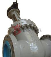 China Petrochemical Industry Cast Steel Gate Valve 600LB Bolted Bonnet Design for sale