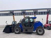 China 4WD 7m Telhandler Forklift with Cum-mins Engine for Construction for sale