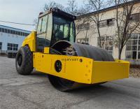China 16 Ton Hydraulic Double Drive Vibratory Road Roller with Cum-mins Engine for sale