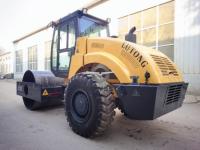 China 12 Ton Single Drum Road Roller LT212B Soil Compactor for sale in Tanzania for sale