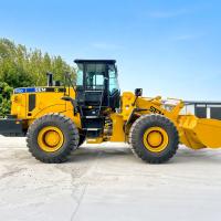 China 5 Ton SEM 655D Wheel Loader Pay Loader with Heavy Duty Rock Bucket Widely Used in Kenya for Quarry Stone Loading for sale