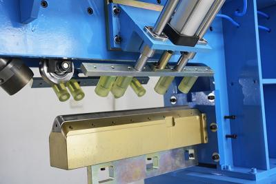 China Precise Corner And Seam Pressing Machine For Stainless Steel Kitchen Handmade Sink for sale