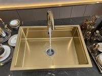 China Luxury Gold  Toned SUS304 Stainless Steel Square Kitchen Sink with  Efficient Drainage Design for sale
