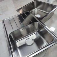 China 304 Stainless Steel Stretched Kitchen Sink Set Customizable Size for sale