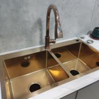 China Handmade Stainless Steel Kitchen Sink with Nano Polymer Hydrophilic Antibacterial Coating and Deepened Bowl 250-300mm for sale