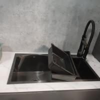 China Handmade Stainless Steel Kitchen Sink with 304/316 Food-Grade Sterile Certified Deepened Bowl Design for sale