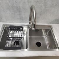 China Handmade Stainless Steel Kitchen Sink with Food Grade 304/316 Material and Cleaning-Cutting-Draining Integrated Design for sale