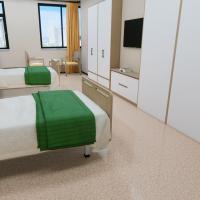 China EasyClean Heavy-Duty Homogeneous Flooring for High-Traffic Nursing Home Areas for sale