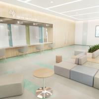 China Disinfectant-Resistant Seamless Homogeneous Vinyl Flooring Engineered for Hospital Wards for sale