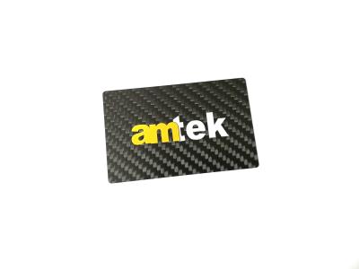 China 0.5mm Matt Black Metal Business Cards Carbon Fibre CR80 Silkscreen Printing for sale