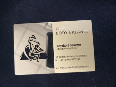 China ISO CR-80 Standard Business Gold Card With 4 Color Offset Printing Embossing Number for sale