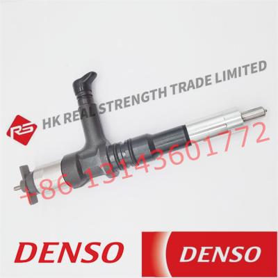 China Diesel common rail Injector 095000-6070 6251-11-3100 for KOMATSU Excavator FC450-8 for sale