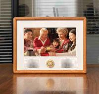 China 7 Inch Smart Music Photo Frame 1024*600 Resolution 300cd/m² Capacitive Touch Screen 2.4GHz WiFi Type C 5V2A for sale