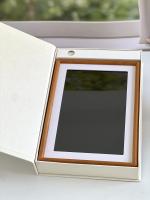 China 10 Inch Thick Solid Wood WiFi Touch Digital Photo Frame 1280*800 Vintage Wooden Digital Picture Frame for sale