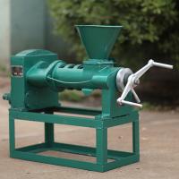 China Small Corn Germ Extraction Coconut Oil Screw Mill Press Palm Oil Presser Machine with Energy Saving Advantage for sale