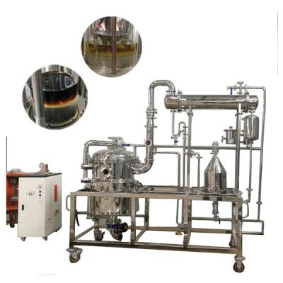 China Commercial Vacuum Essential Oil Distillation Equipment with Advanced Process and SS304 Material for sale