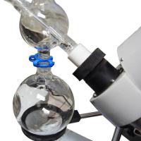 China 700*440*1005 mm Vacuum Essential Oil Distillation Rotary Evaporator with Long Service Life and Fast Distillation Speed for sale