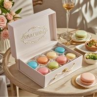 China Magnetic Kraft Paper Gift Bakery Packaging Boxes 8x8x3 Inch For Macaron Doughnut With Custom Logo for sale