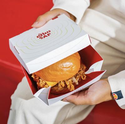 China Custom Corrugated Burger Box Foldable Clam Shell Packaging 150mm 160mm for sale