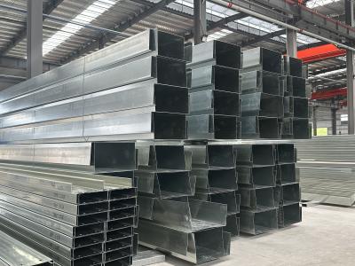 China High Strength Steel Structure Incorporating U-shaped Galvanized Gutters For Effective Water Drainage for sale