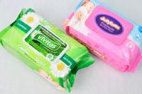 China 65GSM Hypoallergenic Wet Wipes Flushable Wet Wipes For Kids for sale