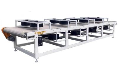 China Precision UV Roller Coating Machine for Floor Feeding with Frequency Conversion Control and Anti-Sliding Belt System for sale