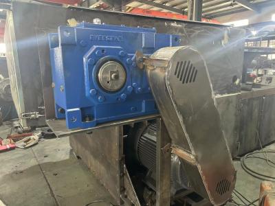 China SPC Floor Recycling System with 3000-5000kg/h Capacity, 75kW Shredder and 90kW Crusher for Industrial Material Processing for sale