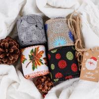China Make Your Christmas Gifts Stand Out with 6.3cm Printed Burlap Ribbon and Wire Edge for sale