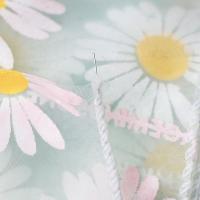 China 2-1/2 Inch Daisy Printed Organza Ribbon with Wired Edge Sample Free Stocked for sale
