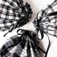 China Christmas Gifts Candy Bag Perfect Bundle with 6 Color Print Method in White and Black for sale