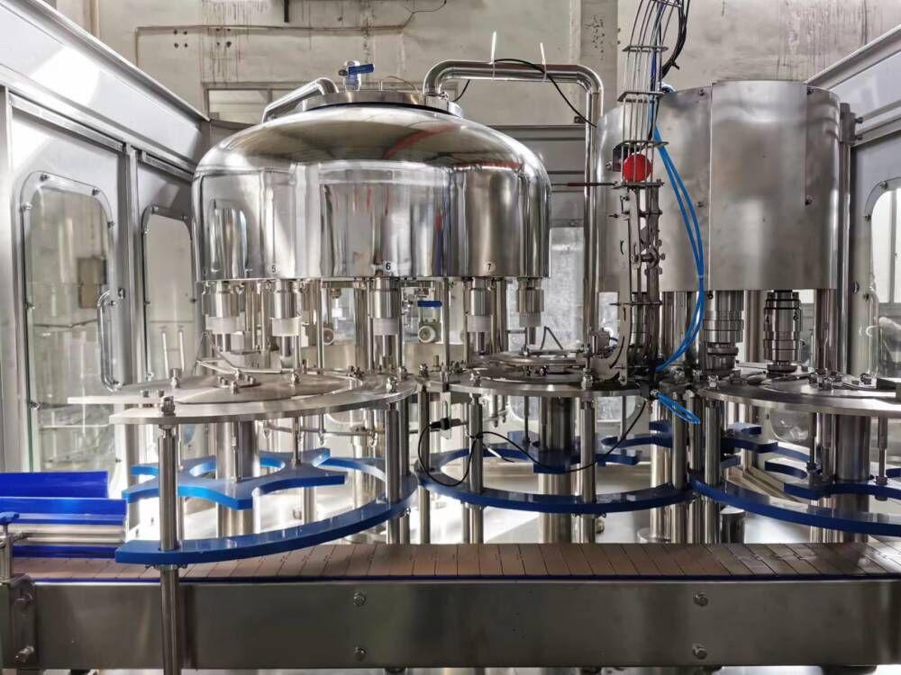 Bucket water filling production line, screen printer, cooled water chiller and laser code printer are packed to Qatar 2023/11/7 Bucket water filling production line, screen printer, cooled water chiller and laser code printer are packed to Qatar 2023/11/7