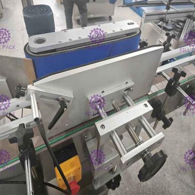 China Automatic Self-Adhesive Bottle Labeling Machine 3000BPH for Plastic Glass Containers 20-200mm Diameter for sale