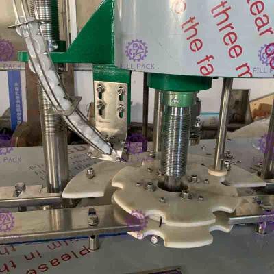 China Automatic PET Plastic Screw Cap Bottle Sealing Machine 1500BPH Stainless Steel for sale