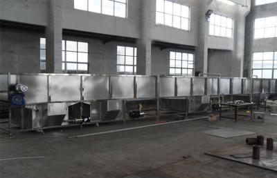 China Hot Filling Drink Piston Filling Machine with Electric Bottle Sterilizer - 3000-36000 BPH Capacity, 37-45°C Heating for sale