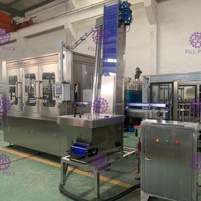 China High-Speed Gravity Filling Machine for Water & Beverages - 8000-20000 BPH Capacity, 4.0-7.6kW Power for sale