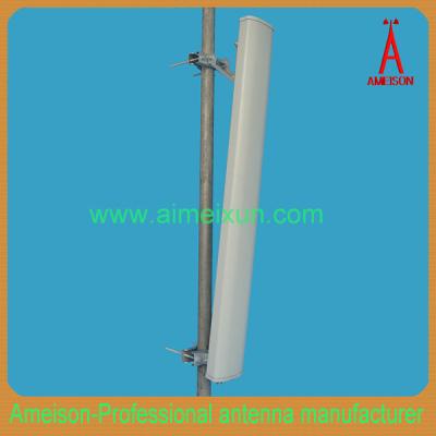 China 2300-2700MHz 16dBi Directional Panel Antenna for WiFi 4G LTE Outdoor Use for sale