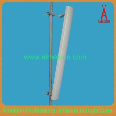 China 2400-5850MHz Dual Band Directional Panel Antenna 2.4G 5.8G WLAN 12dBi for sale