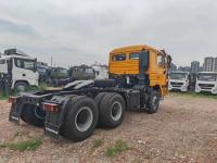 China Powerful 25000kg Load Zf Steering Shacman F3000 Tractor Truck With 400L Diesel Tank for sale