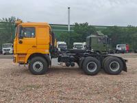 China Powerful 25000kg Load Zf Steering Shacman F3000 Tractor Truck With 400L Diesel Tank for sale
