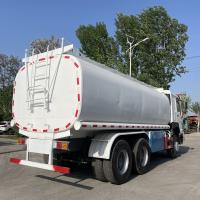 China 6x4 15000L Fuel Tanker Truck LHD/RHD 12.00R20 Customizable with 3 Sets of Subsea Valves for sale