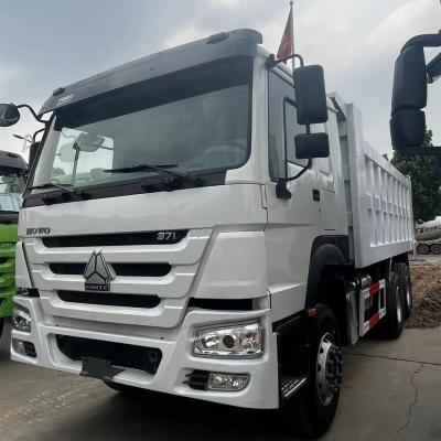China Sinotruk Howo Dump Truck 371hp 6x4 12r20 Euro 3 Lhd with 300L Fuel Tanker Capacity for sale