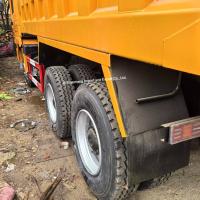 China Customizable Color Used Cars HOWO 10 Tyres 75cbm 6X4 Fuel Tanker 300L for sale