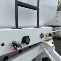 China New 3-Axle 12r20 Tire Model 12 Tires 40,000 Liters 45,000 Liters Fuel Tank Semi Trailer (Color Customer Optional) for sale