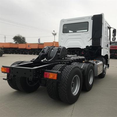 China Zf Steering Shacman Tractor Truck with 10 Tires for Heavy Load Capacity and Smooth Wheel Steering for sale