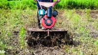 China Four-Wheel Drive Multu-purpose Agricultural Equipment 173F Diesel Engine Cultivator for Garden for sale